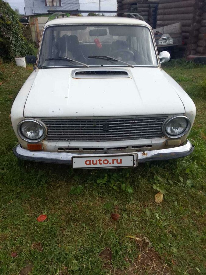 Купить б/у LADA (ВАЗ) 2101 1970-1988 1.2 MT (59 л.с.) бензин механика в Новосибирске: белый Лада ...