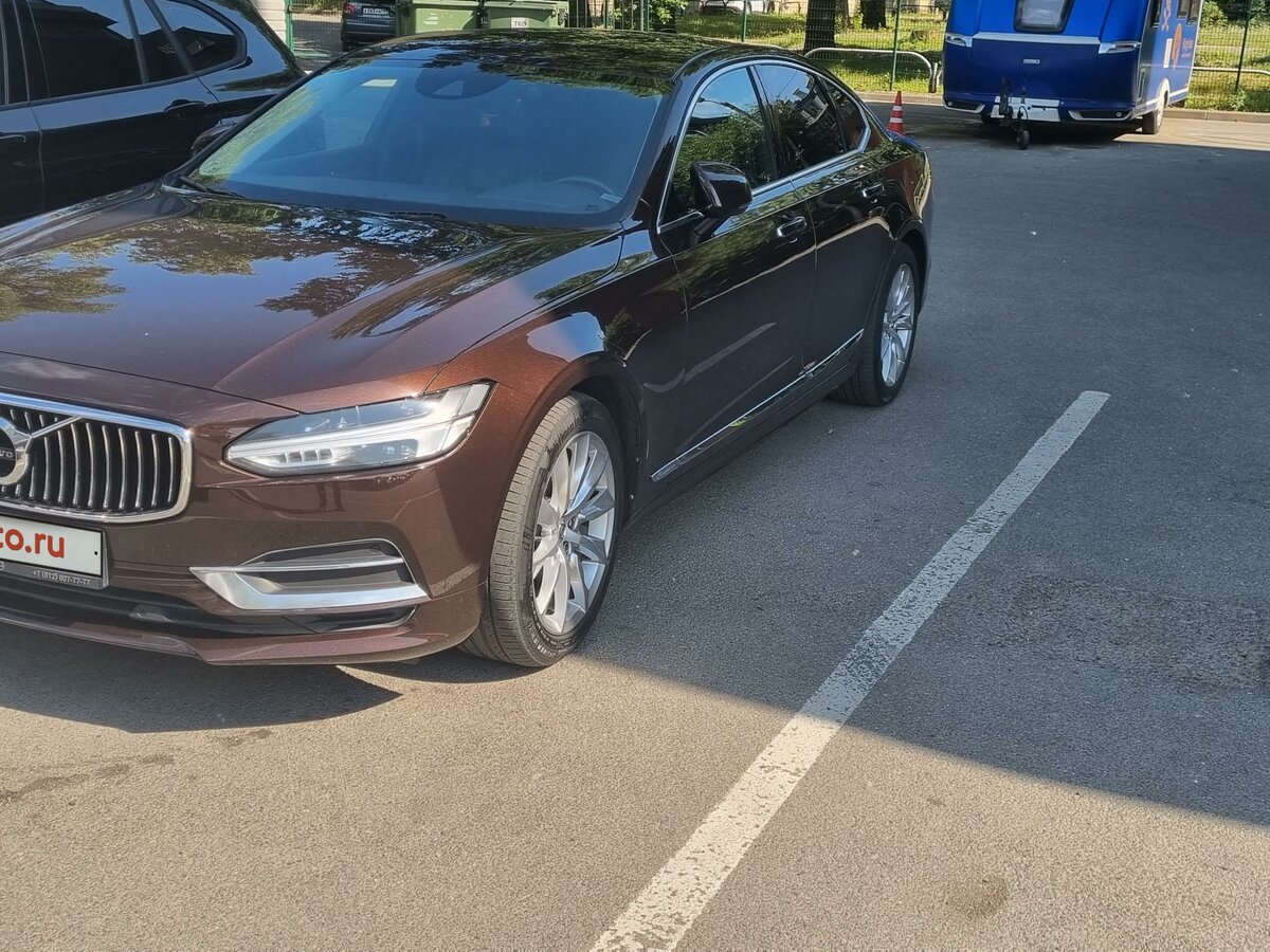Купить б/у Volvo S90 II 2.0 AT (190 л.с.) бензин автомат в Санкт-Петербурге: коричневый Вольво ...