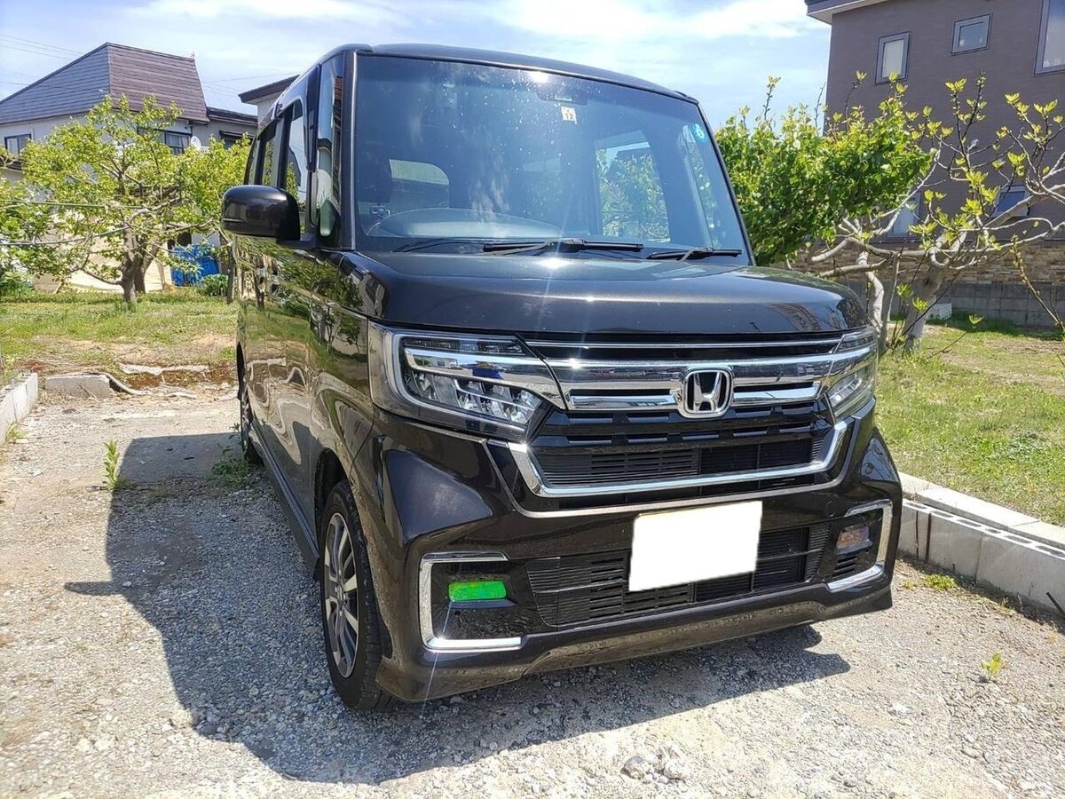 Купить б/у Honda N-BOX II Рестайлинг 0.7 CVT (58 л.с.) 4WD бензин вариатор во Владивостоке ...