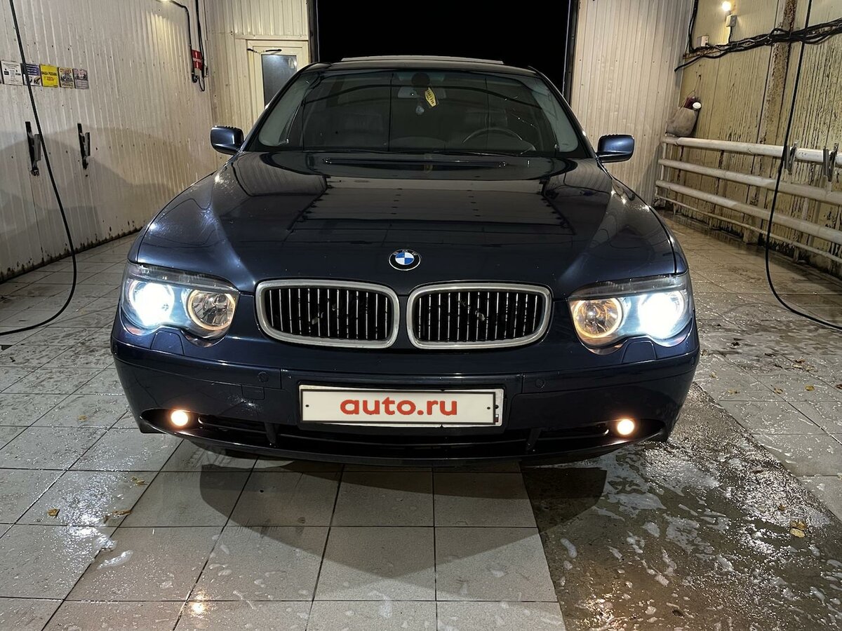 Купить б/у BMW 7 серии IV (E65/E66) 745i 4.4 AT (333 л.с.) бензин автомат в Москве: синий БМВ 7 ...