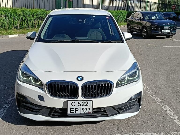 Купить б/у BMW 2 серии Gran Tourer F46 Рестайлинг 218i 1.5 AMT (140 л.с.) бензин робот в Москве ...