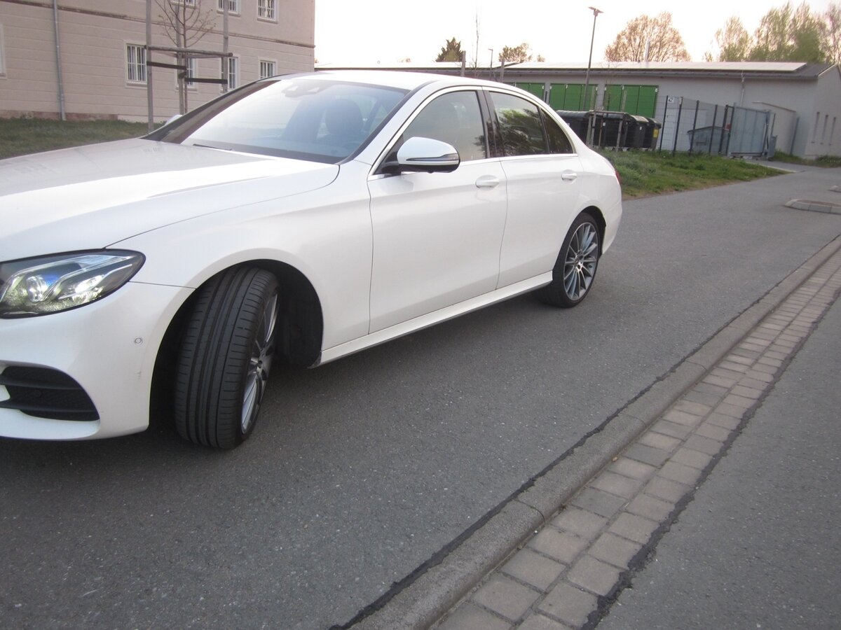 Купить б/у Mercedes-Benz E-Класс V (W213, S213, C238) 400 d 2.9d AT (340 л.с.) 4WD дизель ...