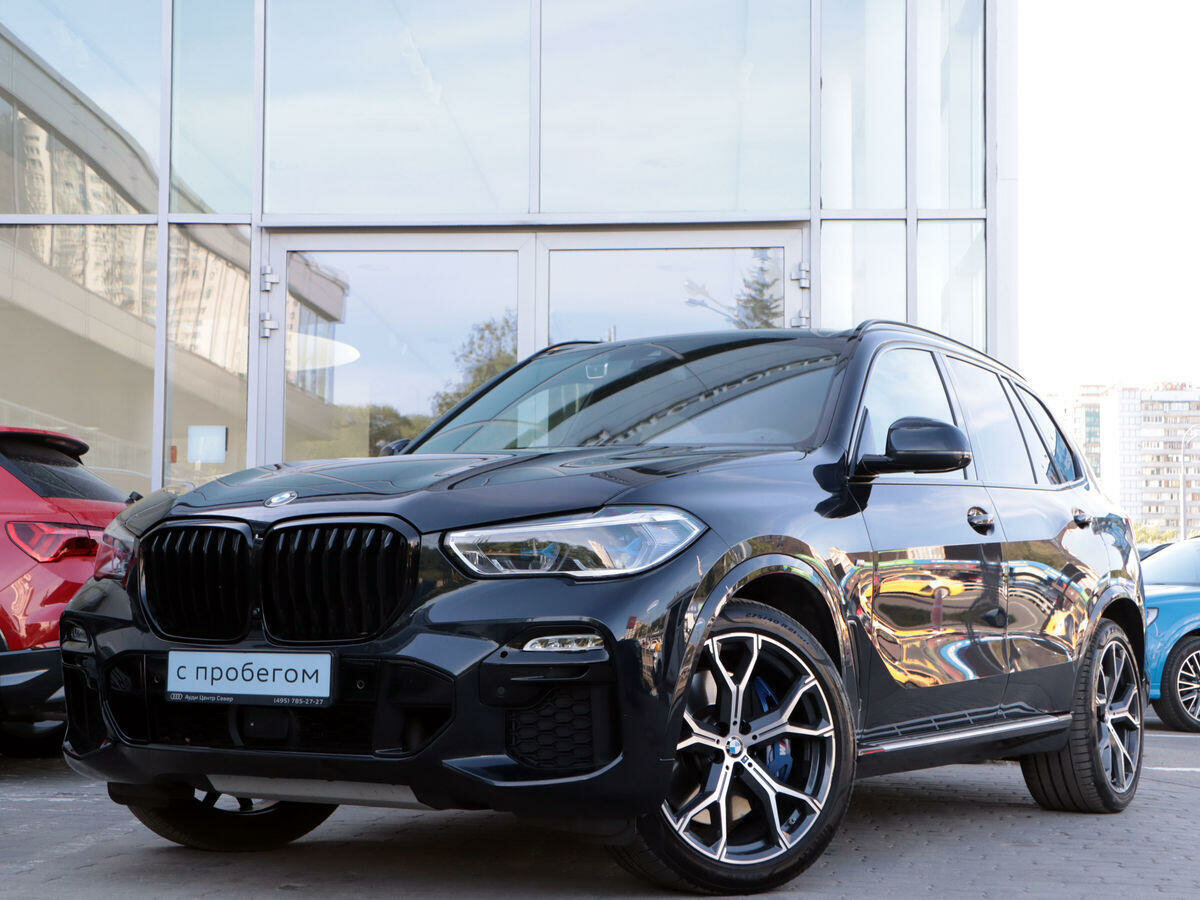 Купить б/у BMW X5 IV (G05/G18) M50i 4.4 AT (530 л.с.) 4WD бензин ...