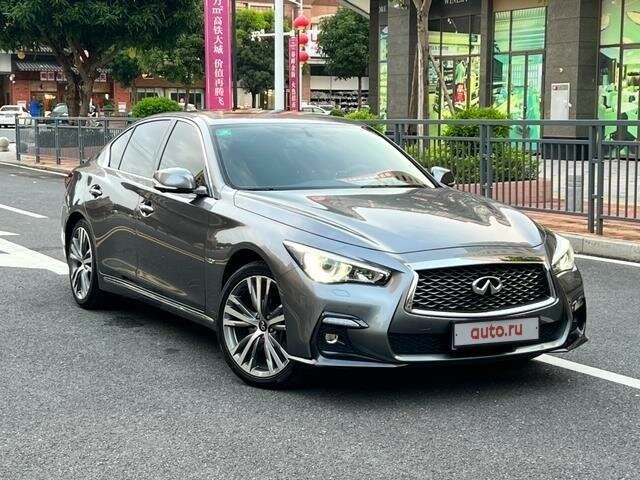 Купить б/у Infiniti Q50 I Рестайлинг 2.0 AT (211 л.с.) бензин автомат во Владивостоке: серый ...
