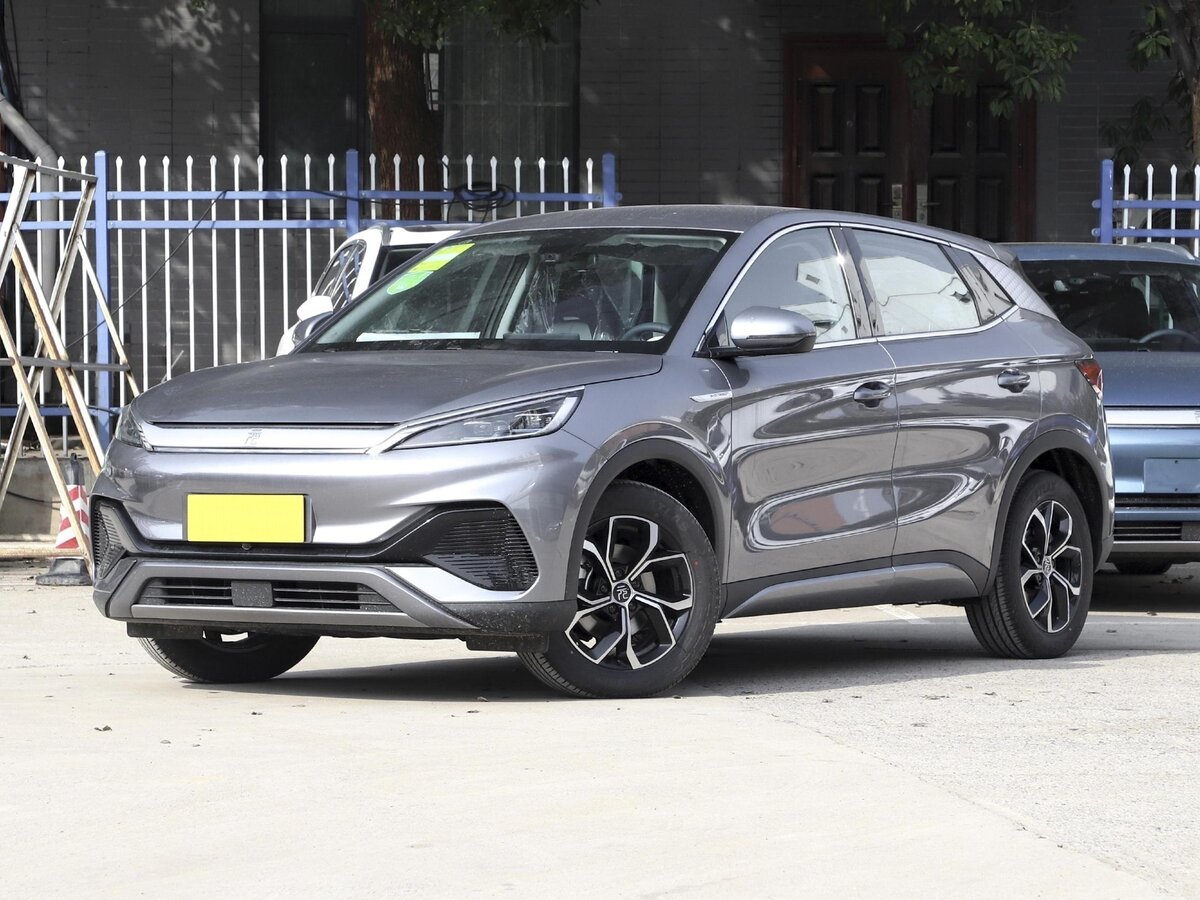 Купить б/у BYD Yuan I Рестайлинг (EV) EV535 Electro AT (120.0 кВт) электро автомат в Находке ...