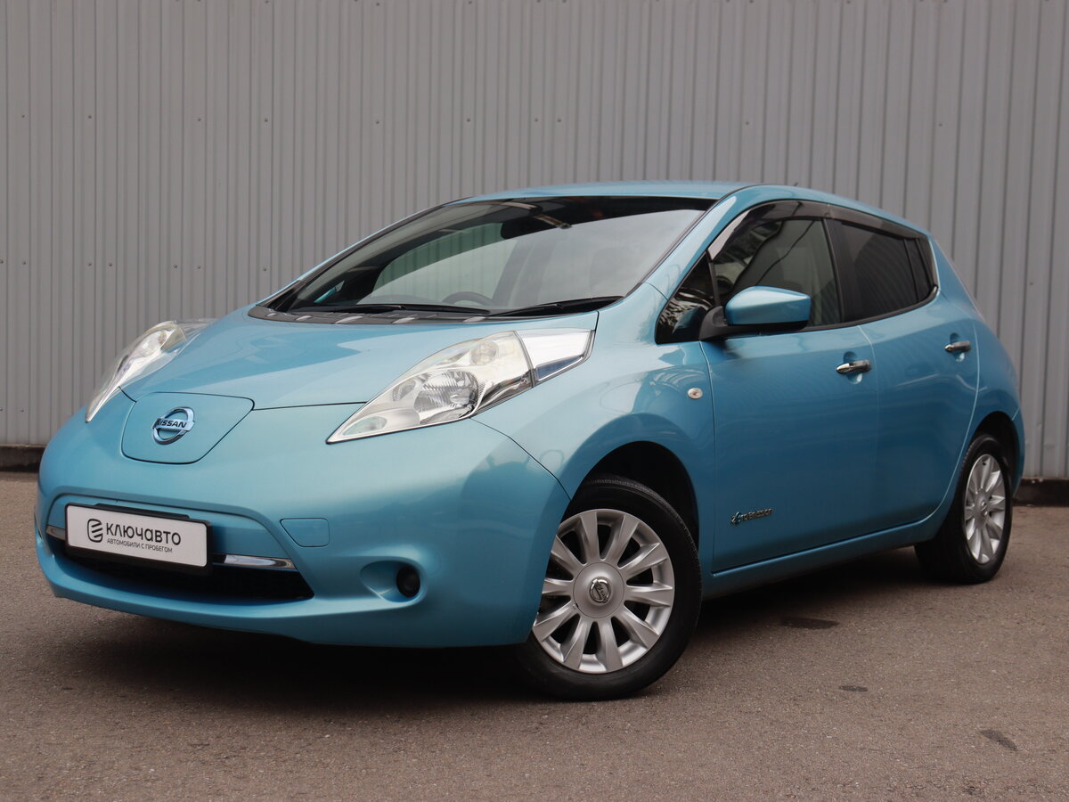 Купить б/у Nissan Leaf I (ZE0/AZE0) Electro AT (80.0 кВт) электро автомат в Сочи: синий Ниссан ...
