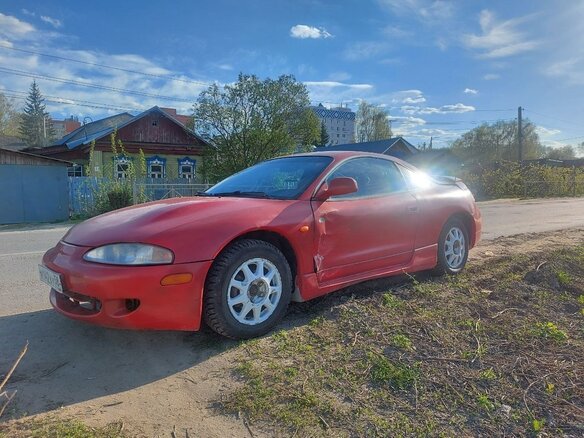 Купить б/у Mitsubishi Eclipse II 2.0 MT (145 л.с.) бензин механика в Пензе: красный Митсубиси ...
