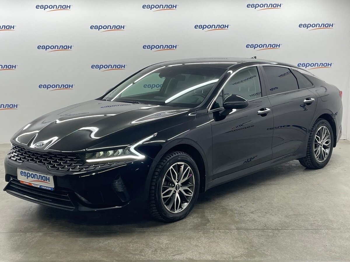 Купить б/у Kia K5 III 2.0 AT (150 л.с.) бензин автомат в Москве: чёрный ...