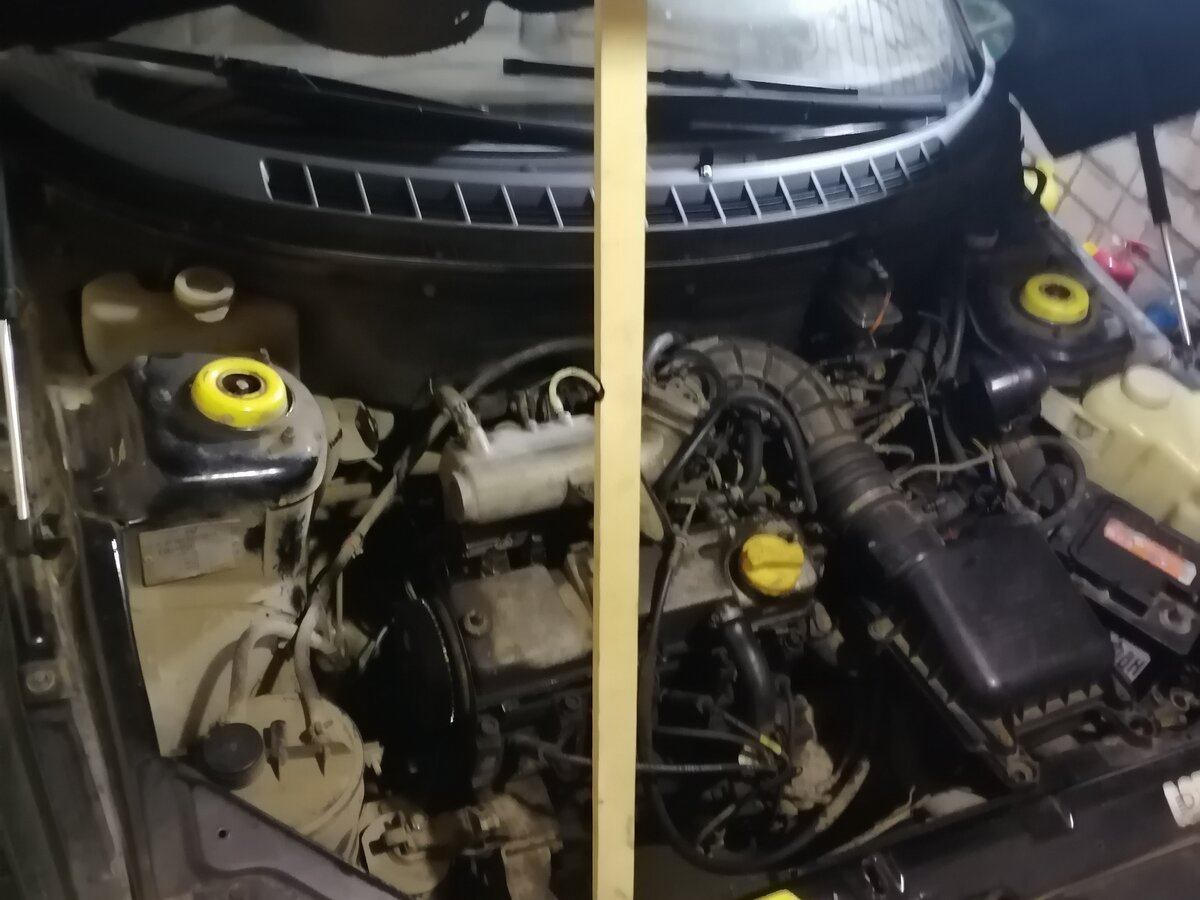 Купить б/у Lada (ВАЗ) 2112 1998-2009 1.5 MT (78 л.с.) бензин механика в ...