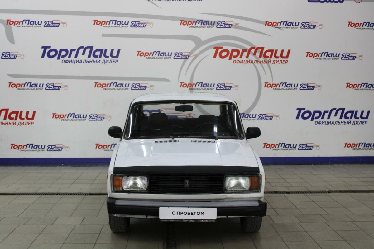 Купить б/у LADA (ВАЗ) 2105 1979-2011 1.5 MT (71 л.с.) бензин механика в Москве: белый Лада 2105 ...