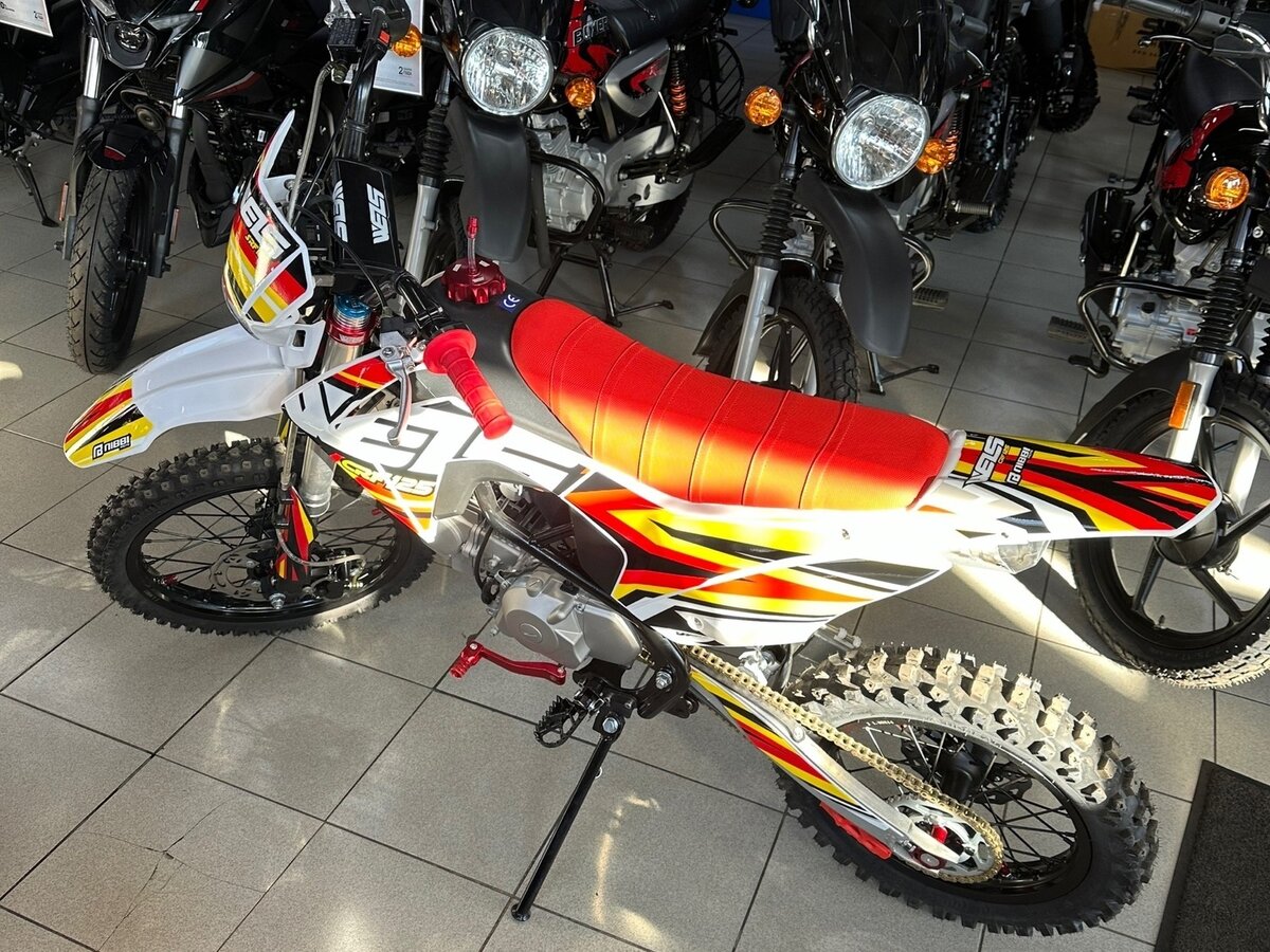 Купить новый Wels CRF 125 карбюратор в Санкт-Петербурге: красный ...