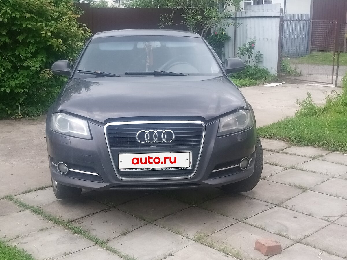 Купить б/у Audi A3 II (8P) Рестайлинг 2 1.4 AMT (125 л.с.) бензин робот ...