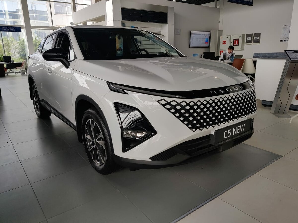 Купить новый Omoda C5 I Рестайлинг 1.5 CVT (147 л.с.) бензин вариатор в Челябинске: белый Омода ...