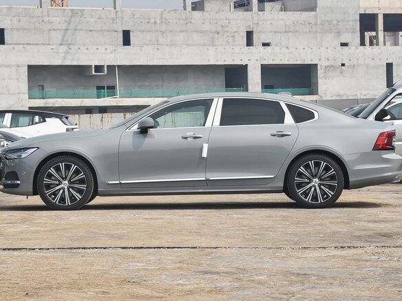 Купить б/у Volvo S90 II Рестайлинг 2 2.0 AT (250 л.с.) бензин автомат в Благовещенске ...