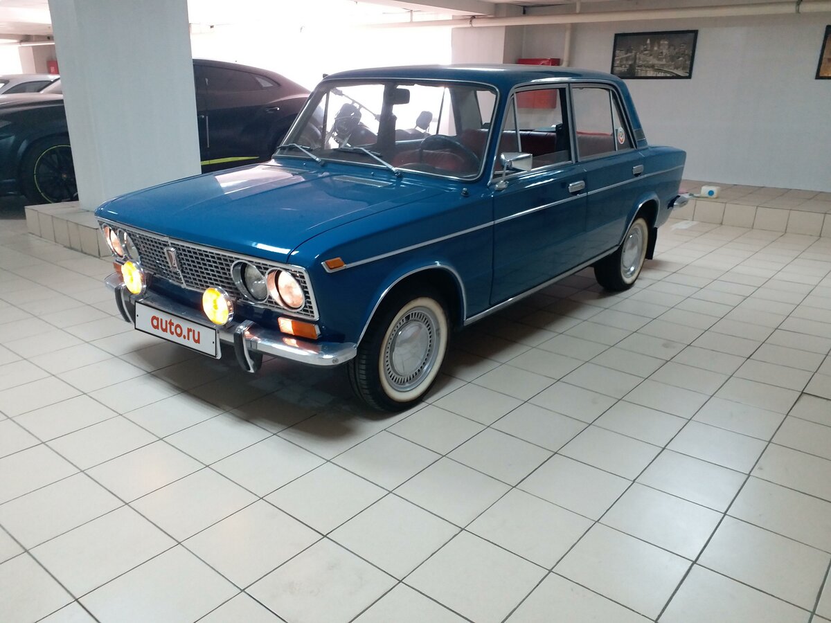 Купить б/у LADA (ВАЗ) 2103 1972-1984 1.5 MT (75 л.с.) бензин механика в Москве: синий Лада 2103 ...