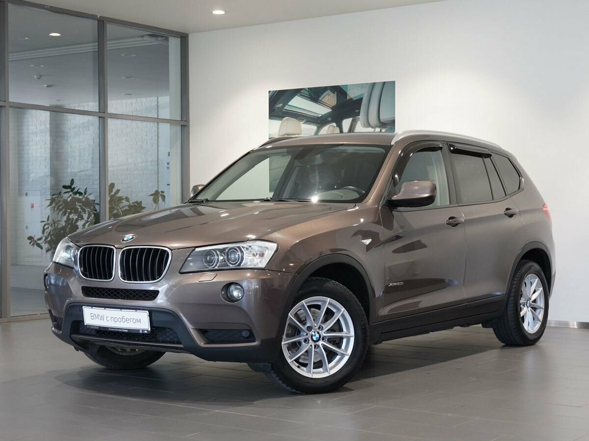 Купить б/у BMW X3 II (F25) 20i xDrive 2.0 AT (184 л.с.) 4WD бензин ...