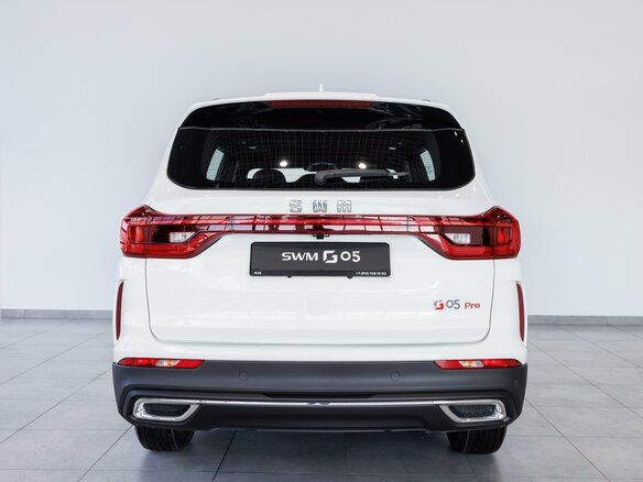 Купить новый SWM G05 Pro 2021-2025 1.5 AMT (139 л.с.) бензин робот в Санкт-Петербурге: белый СВМ ...