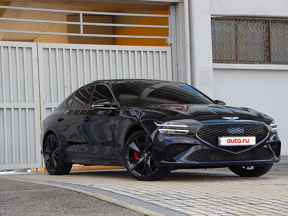 Купить б/у Genesis G70 I Рестайлинг 2.0 AT (252 л.с.) 4WD бензин автомат в Москве: чёрный ...