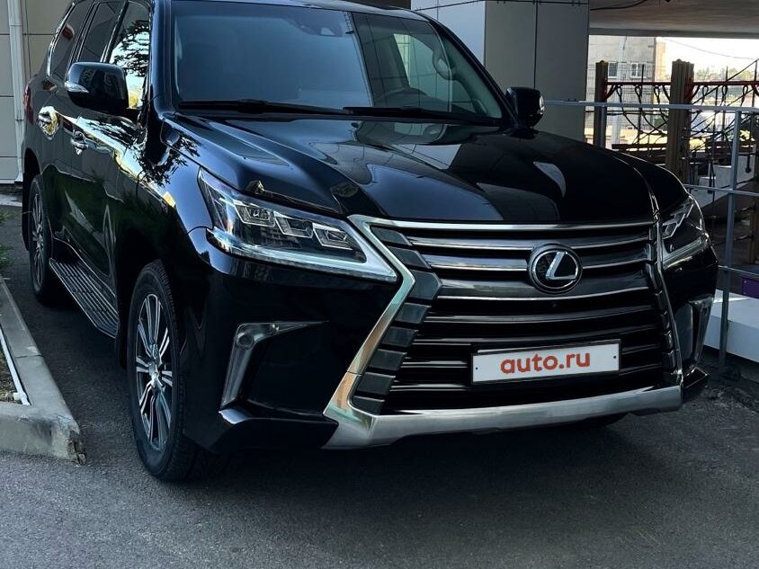 Купить б/у Lexus LX III Рестайлинг 2 450d 4.5d AT (272 л.с.) 4WD дизель ...