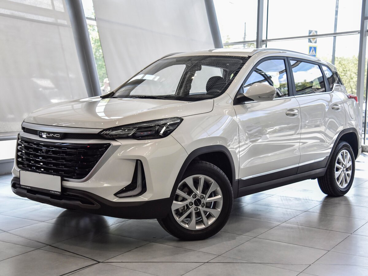 Купить новый BAIC X3 бензин механика в Москве: белый 2023 внедорожник 5 ...