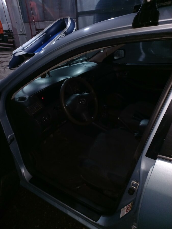 Купить б/у Toyota Corolla IX (E120, E130) Рестайлинг 1.6 MT (110 л.с.) бензин механика в ...