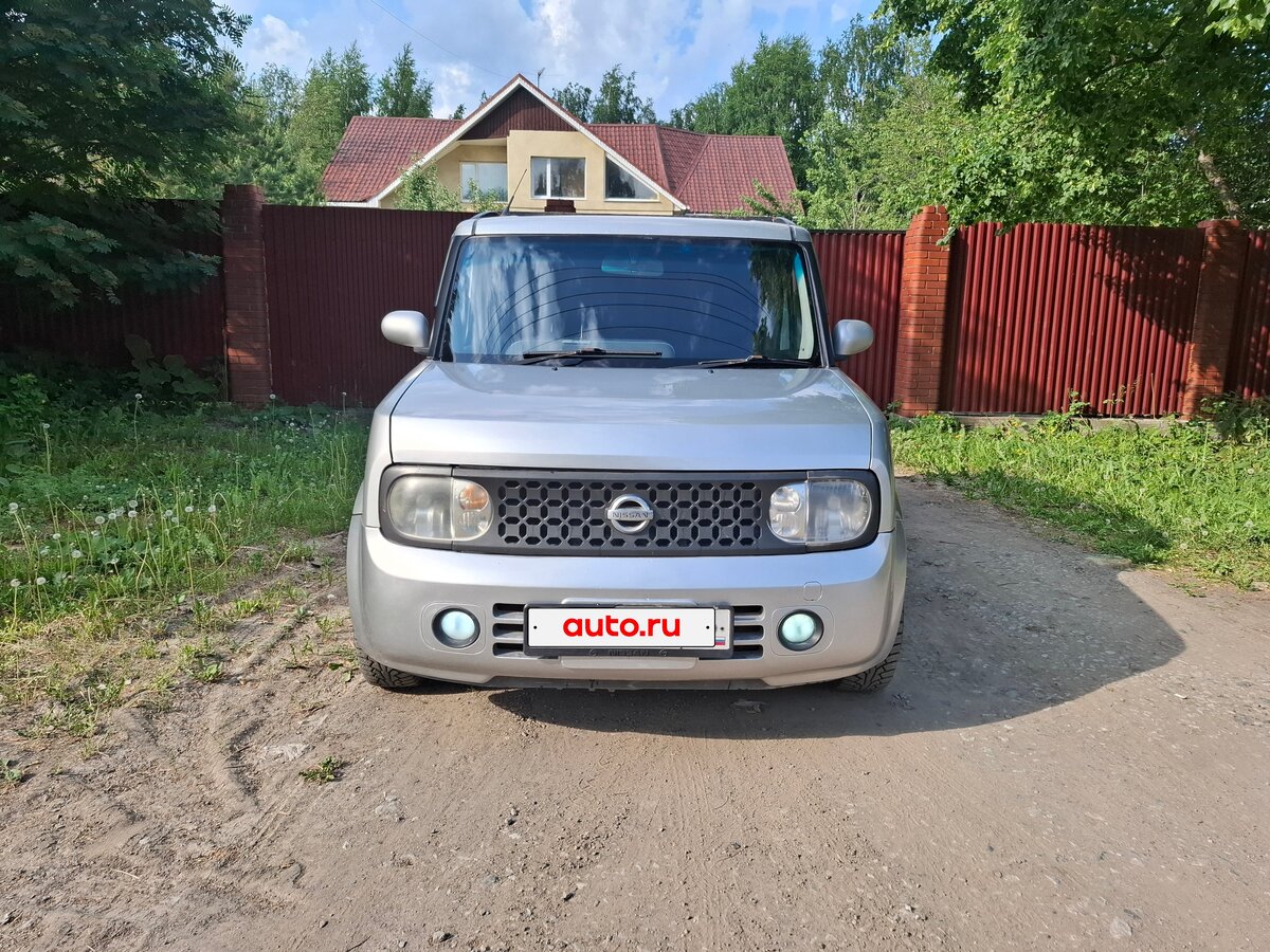 Купить б/у Nissan Cube II (Z11) Cubic 1.5 AT (109 л.с.) бензин автомат в Екатеринбурге: серый ...