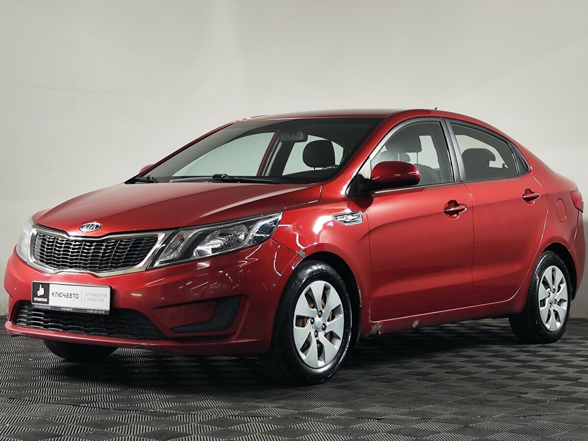 Купить б/у Kia Rio III 1.4 MT (107 л.с.) бензин механика в Санкт-Петербурге: красный Киа Рио III ...