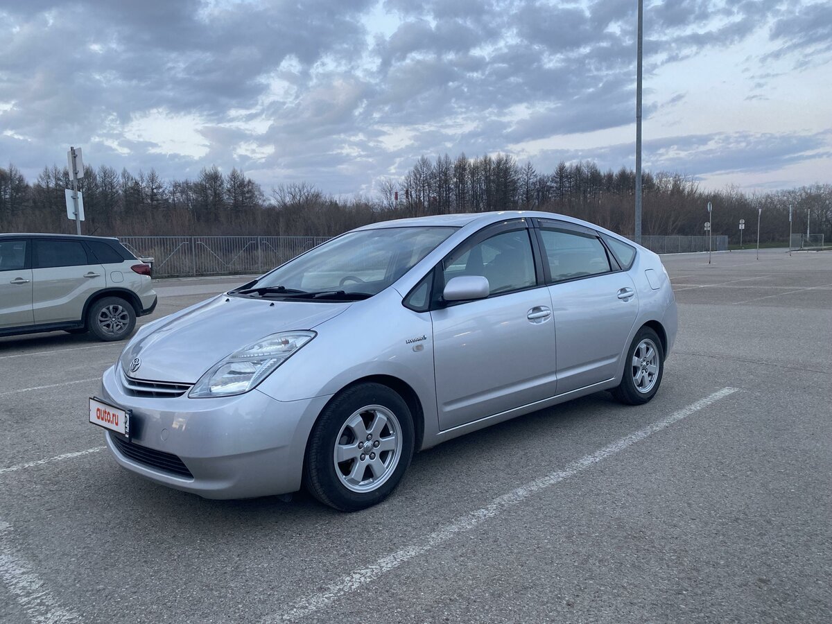 Купить б/у Toyota Prius II Рестайлинг (XW20) 1.5hyb AT (76 л.с.) гибрид ...