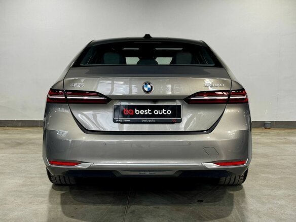 Купить б/у BMW 5 серии VIII (G60/G61/G68) 530Li 2.0 AT (258 л.с.) бензин автомат в Липецке ...