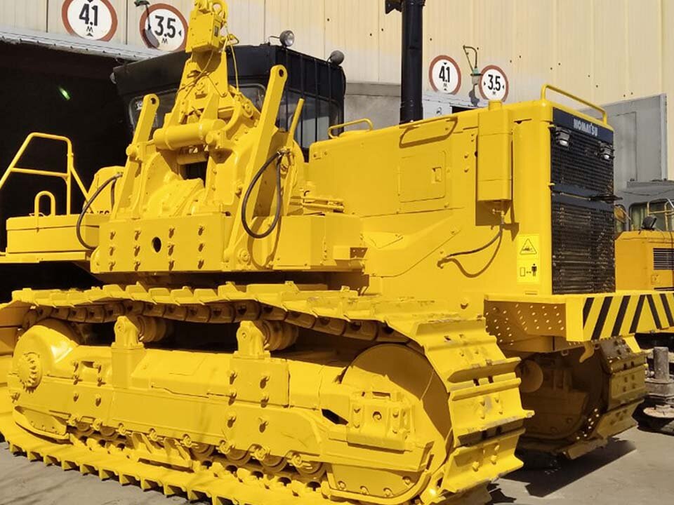 Купить б/у Komatsu D355 в Берёзовском: жёлтый трубоукладчик 2009 года ...