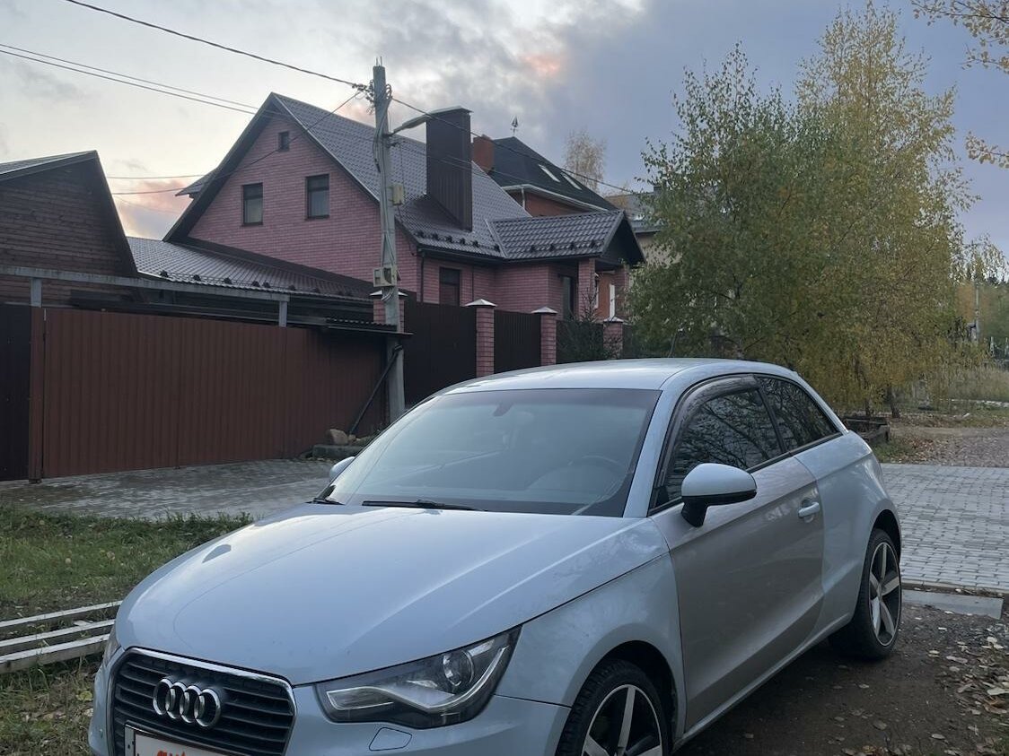 Купить б/у Audi A1 I (8X) 1.4 AMT (122 л.с.) бензин робот в ...