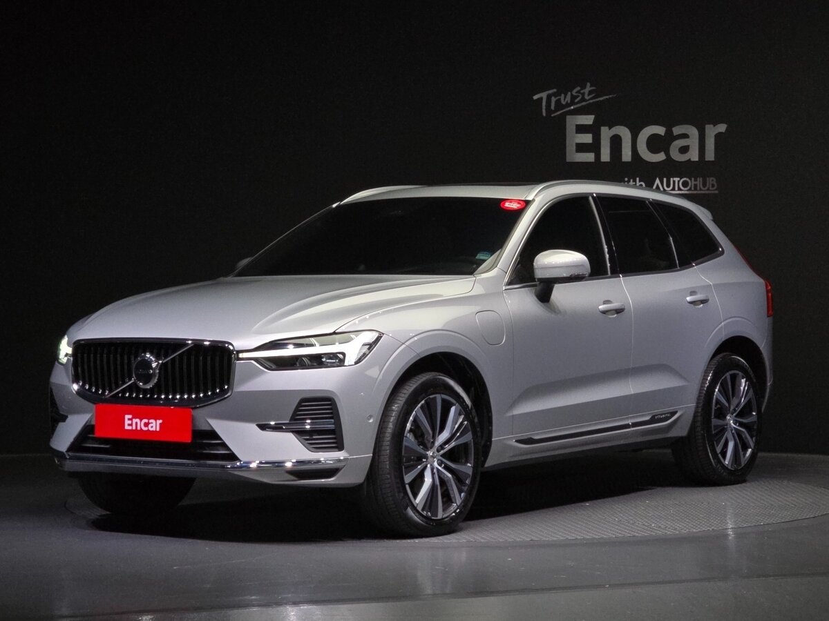 Купить б/у Volvo XC60 II Рестайлинг Recharge 2.0hyb AT (398 л.с.) 4WD гибрид автомат во ...