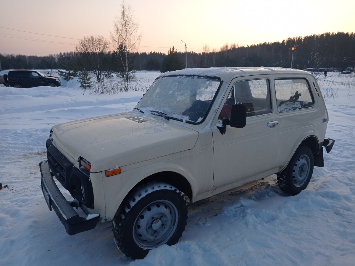 Купить б/у Lada (ВАЗ) 2121 (4x4) I 1.6 MT (75 л.с.) 4WD бензин механика в Кимрах: бежевый Лада ...
