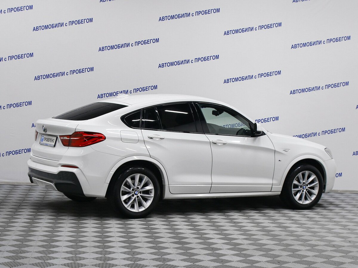 Купить б/у BMW X4 I (F26) 20d 2.0d AT (190 л.с.) 4WD дизель автомат в Москве: белый БМВ Х4 I ...
