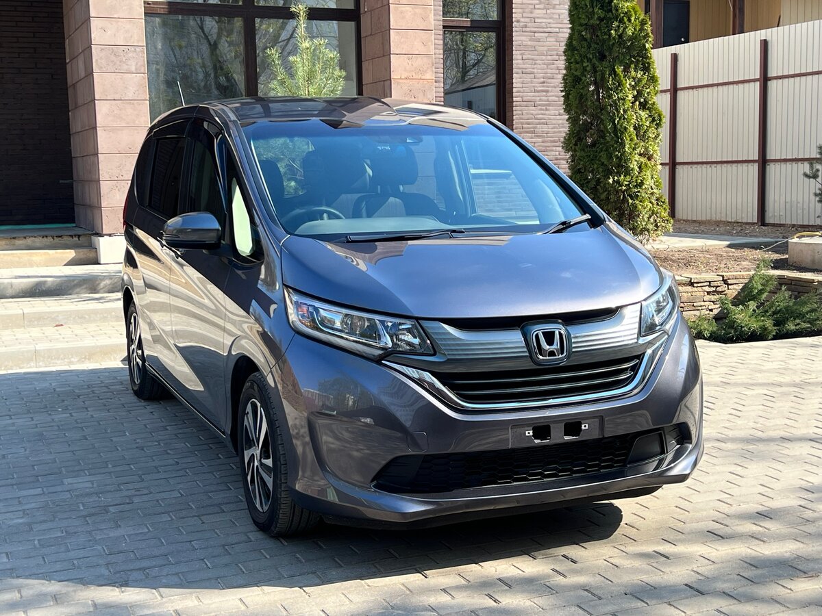 Купить б/у Honda Freed II Freed+ 1.5hyb AMT (110 л.с.) гибрид робот в ...