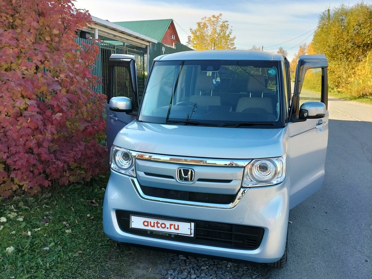 Купить б/у Honda N-BOX II 0.7 CVT (58 л.с.) бензин вариатор в Томске: голубой Хонда н-бокс II ...