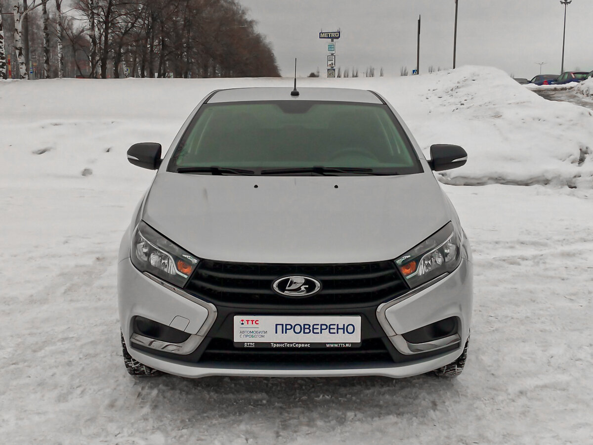 Купить б/у Lada (ВАЗ) Vesta I 1.6 MT (106 л.с.) бензин механика в Чебоксарах: серебристый Лада ...