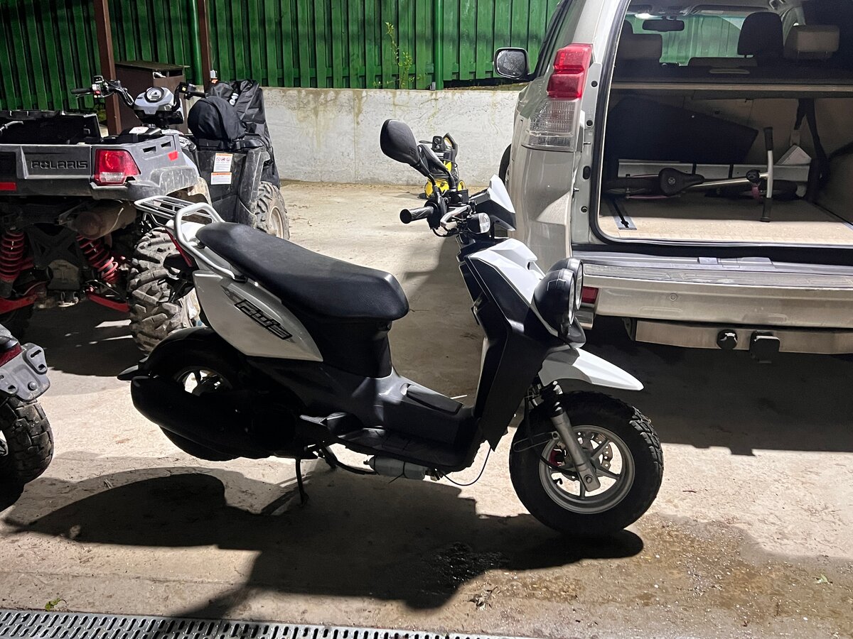 Купить б/у Yamaha BWs инжектор Вариатор в Подмокловом: белый 2014 года ...