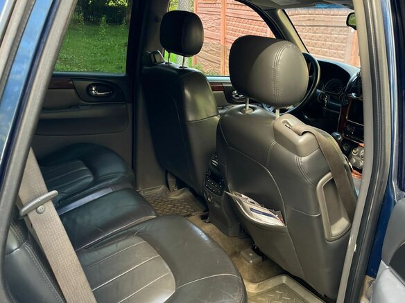 Купить б/у GMC Envoy II (GMT360) 4.2 AT (273 л.с.) 4WD бензин автомат в ...