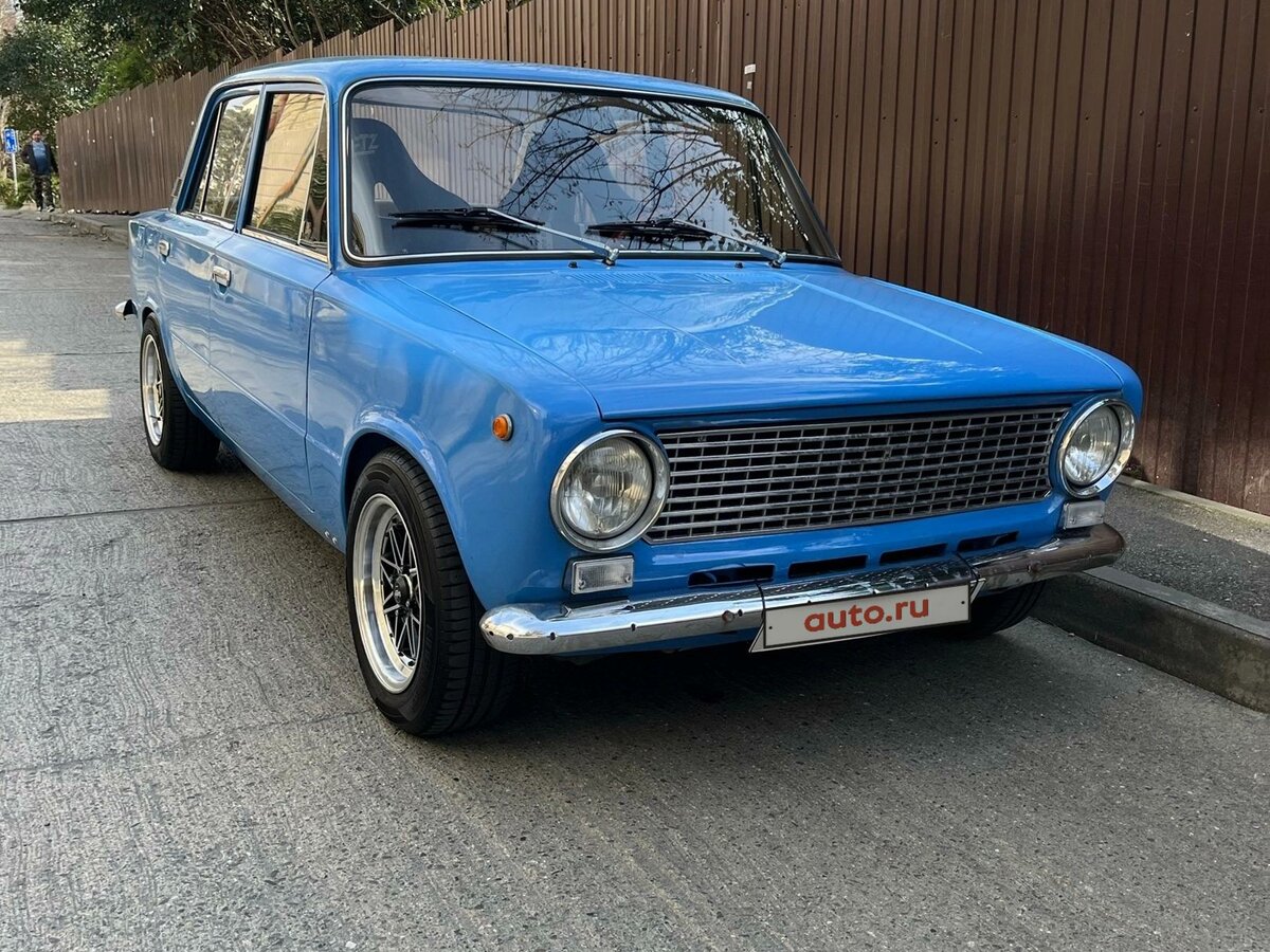 Купить б/у Lada (ВАЗ) 2101 1970-1988 1.2 MT (64 л.с.) бензин механика в Сочи: синий Лада 2101 ...