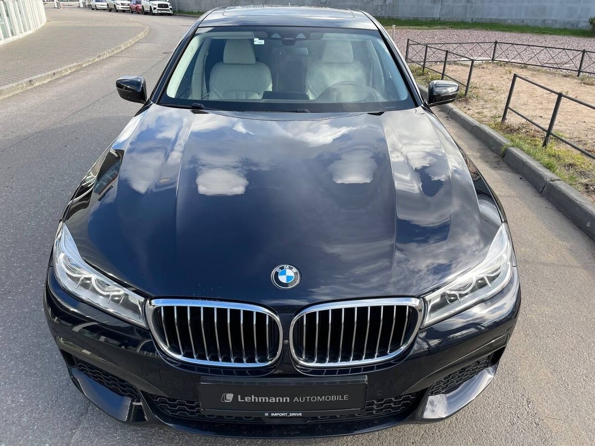 Купить б/у BMW 7 серии VI (G11/G12) 730Ld xDrive 3.0d AT (265 л.с.) 4WD ...