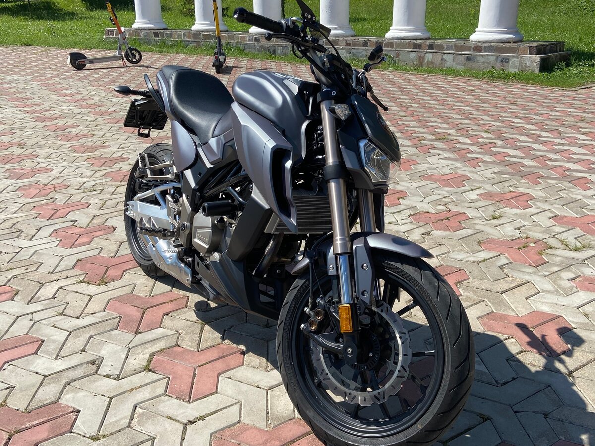 Купить б/у Regulmoto Alien Monster инжектор 6 передач в Москве: серый naked bike 2022 года на ...