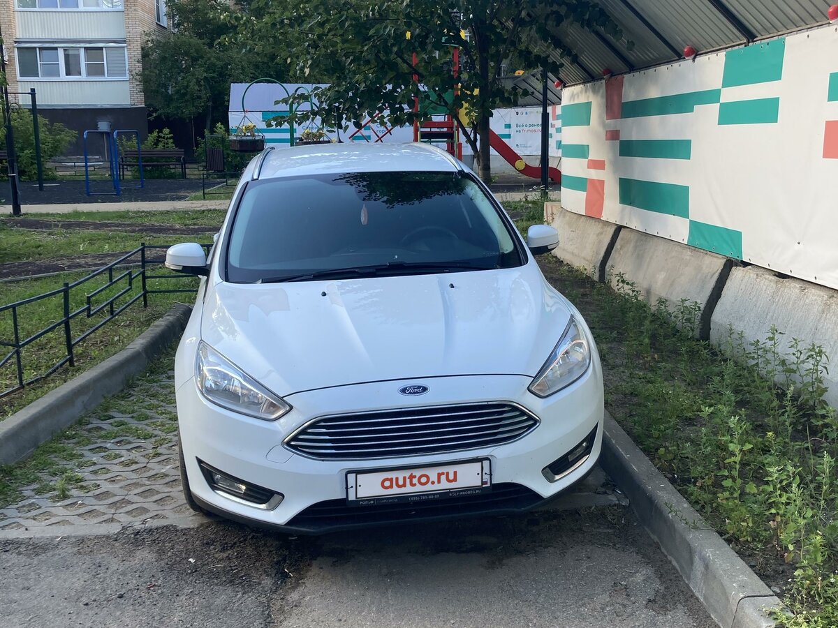Купить б/у Ford Focus III Рестайлинг 1.6 AMT (125 л.с.) бензин робот в ...