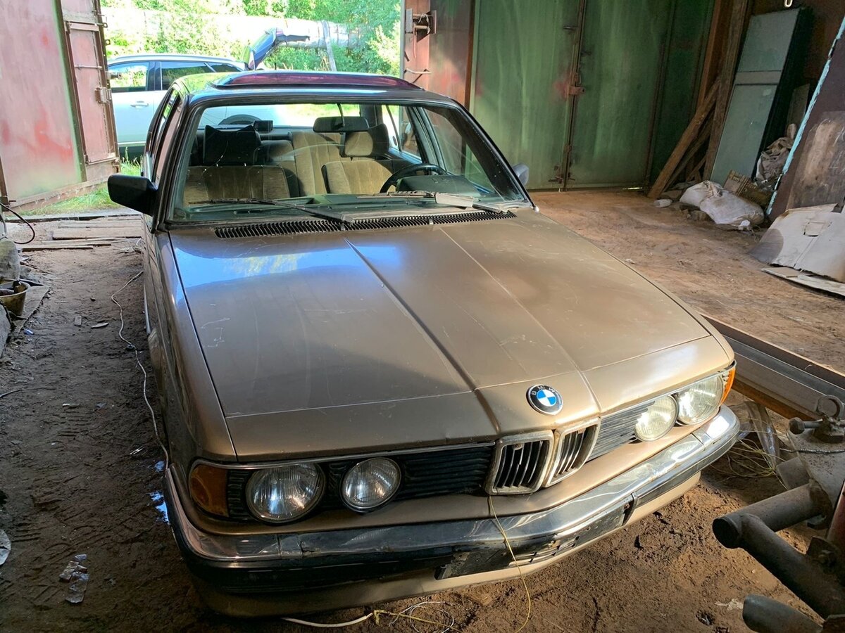 Купить б/у BMW 7 серии I (E23) 735i 5-speed 3.5 MT (218 л.с.) бензин механика в Тихвине: серый ...