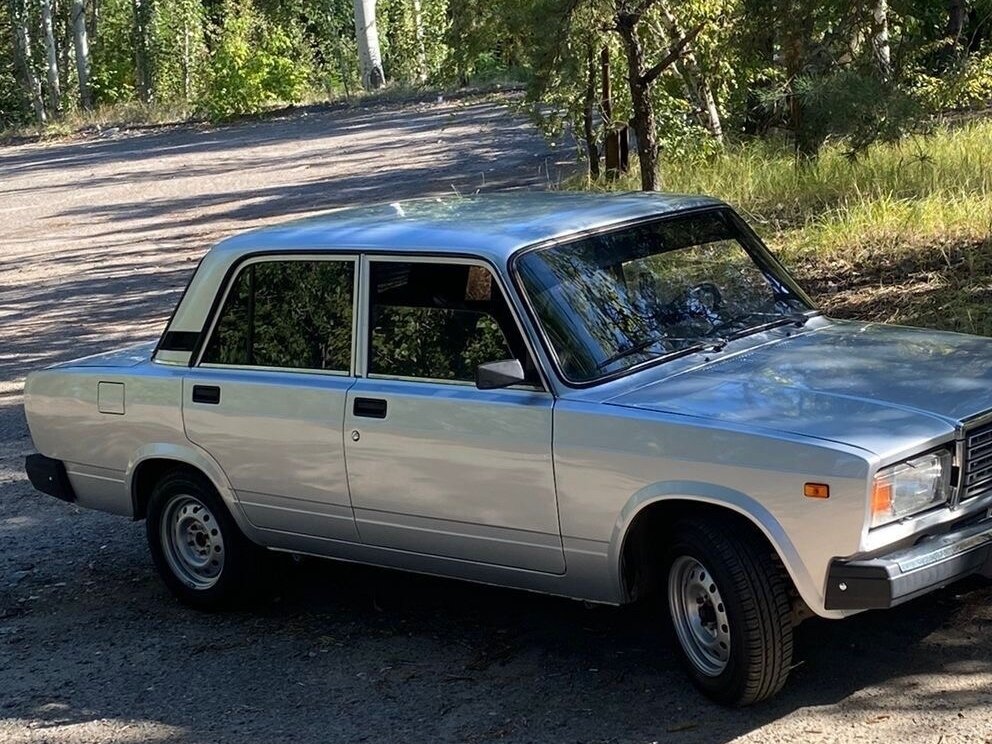 Купить б/у Lada (ВАЗ) 2107 1982-2012 1.6 MT (73 л.с.) бензин механика в Волгограде: серебристый ...