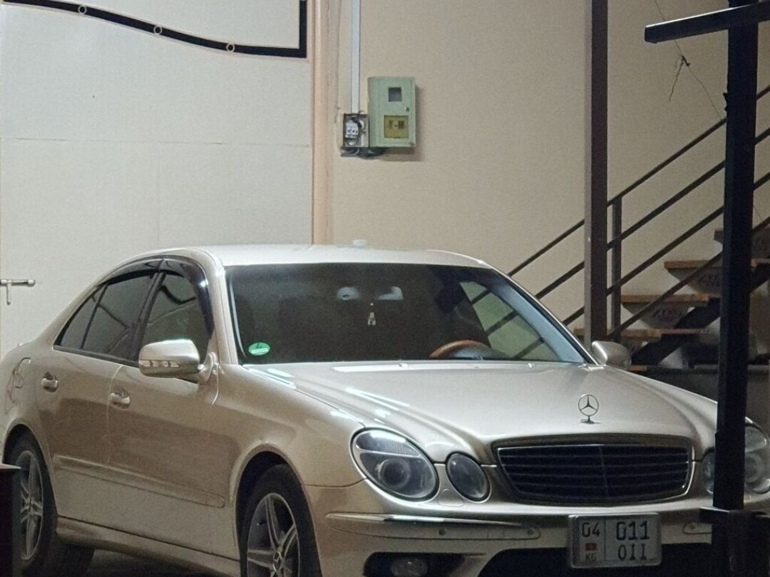 Купить б/у Mercedes-Benz E-Класс III (W211, S211) 320 3.2 AT (224 л.с.) бензин автомат в Москве ...