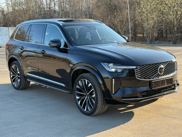 Купить б/у Volvo XC90 II Рестайлинг 2 B5 2.0 AT (250 л.с.) 4WD бензин ...