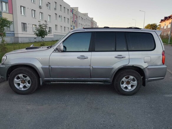 Купить б/у Hyundai Terracan I 2.5d AT (101 л.с.) 4WD дизель автомат в Стройкерамике: серый Хендэ ...