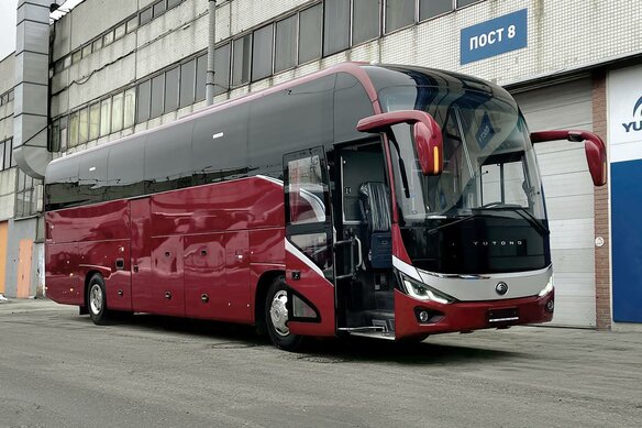 Купить новый Yutong ZK6128H дизель механика в Москве: красный 2024 года ...