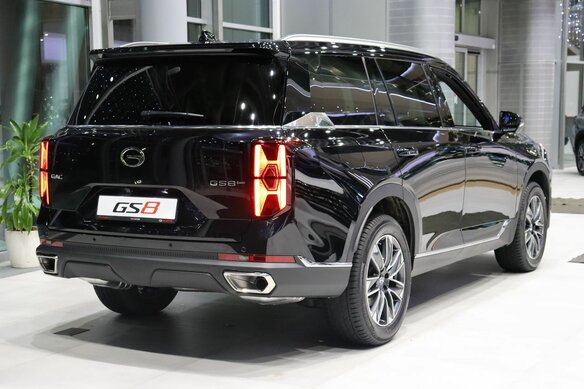 Купить новый GAC GS8 II 2.0 AT (231 л.с.) 4WD бензин автомат в Санкт-Петербурге: чёрный ГАК ГС8 ...
